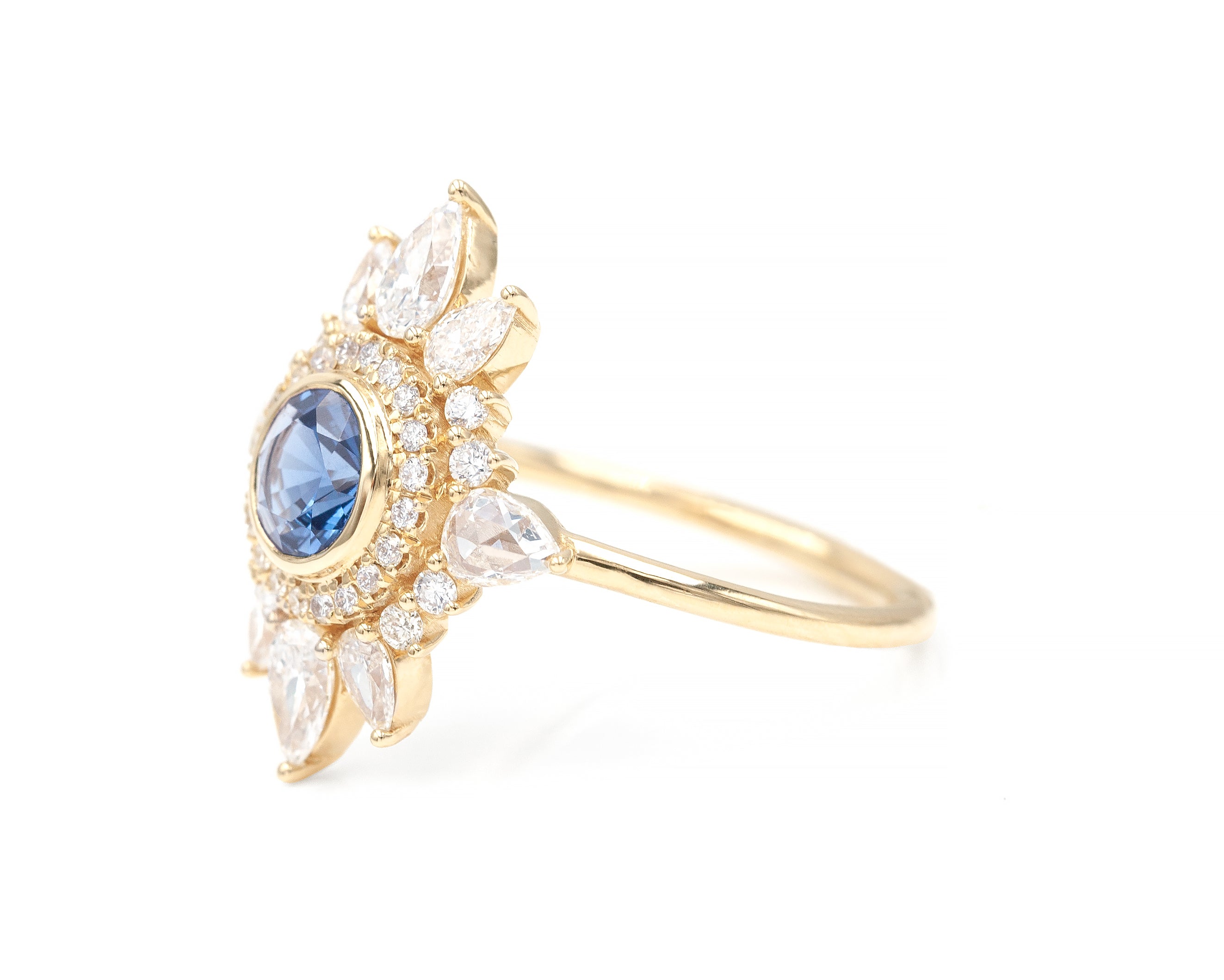Sapphire Gravity Ring – Everett